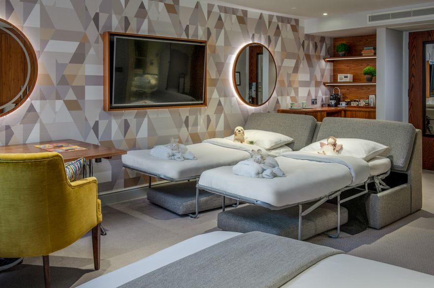 Premier Suites Bristol | Hotel Suites at Aztec Hotel